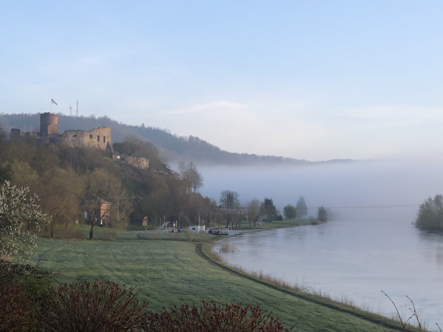 Die Fähre ist wieder da! – Polle